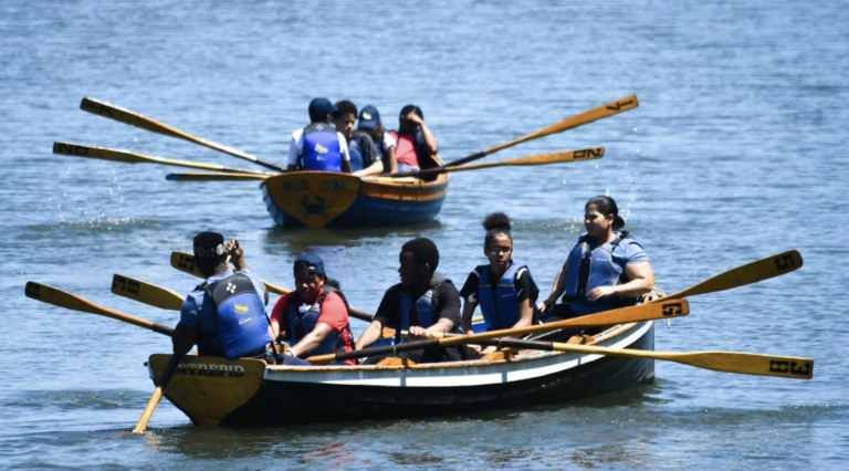 Rocking the Boat Teaches Bronx Teens to Get Out on the River